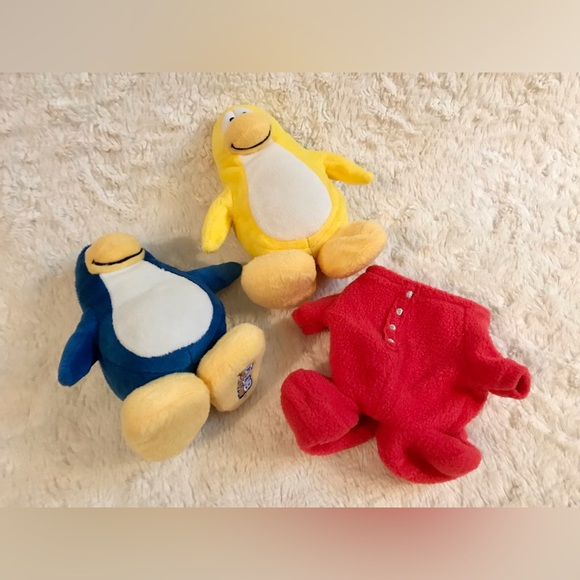 Disney | Toys | 1 Disney Club Penguin Plush Stuffed Dressed Up Costume ...